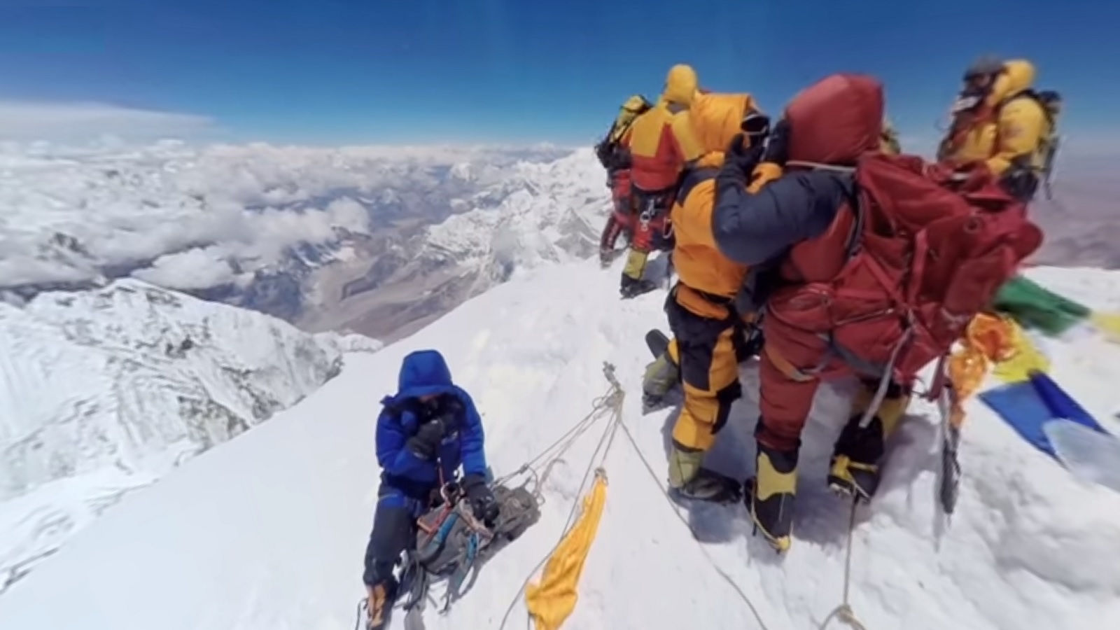 Enjoy a Climb to Mount Everest Using Just VR Technology